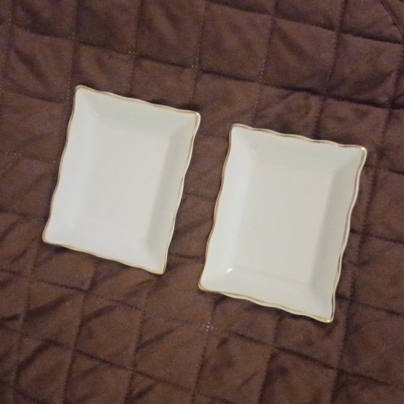 🇬🇧 | Dining | 2 Porcelain Trays | Poshmark